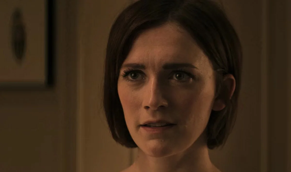 Tu Temporada 4: Quem é Kate? Onde seguir a atriz Charlotte Ritchie no ...